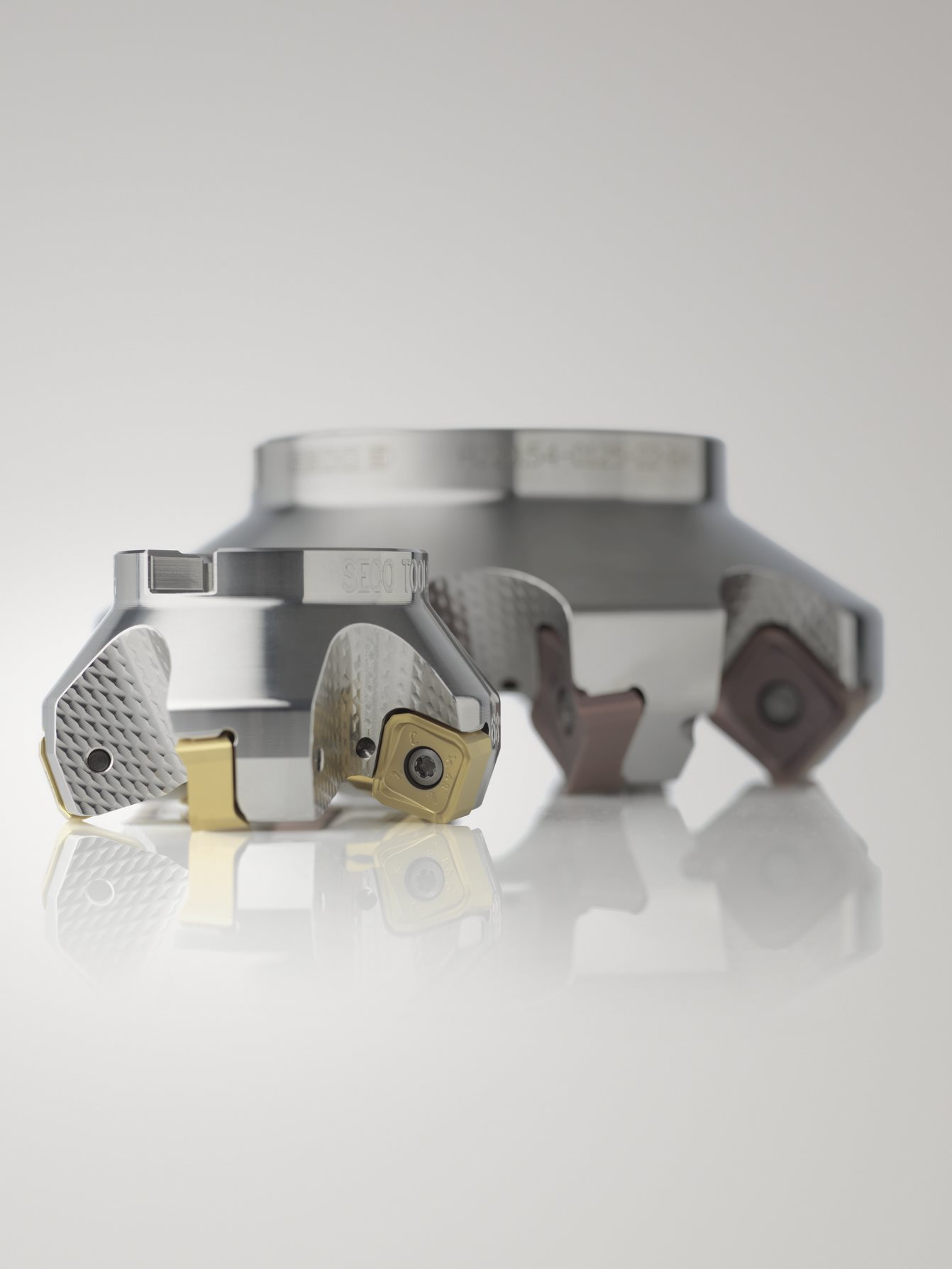 Double Quattromill - 8-cutting-edge Double-sided inserts | Secotools.com